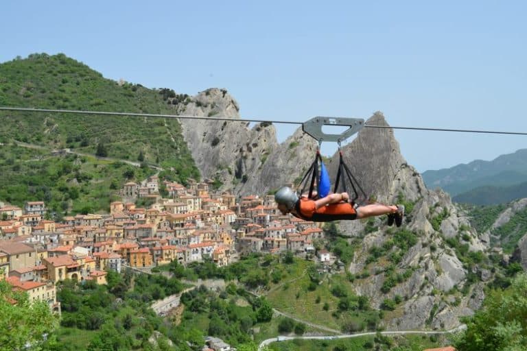 The World’s 10 Longest Ziplines | Wildside